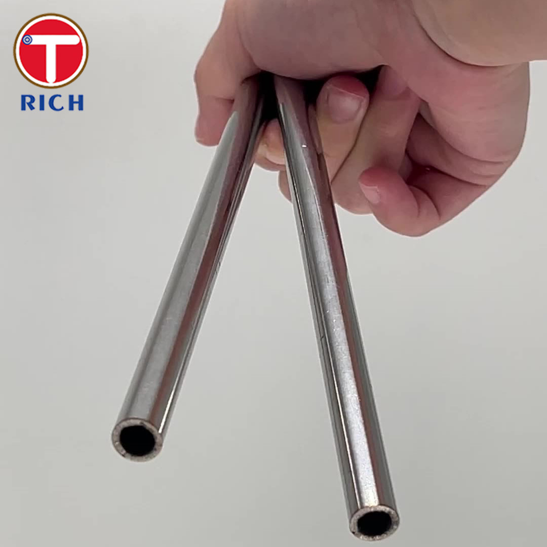 What is the Difference Between Seamless Pipe and Normal Pipe?